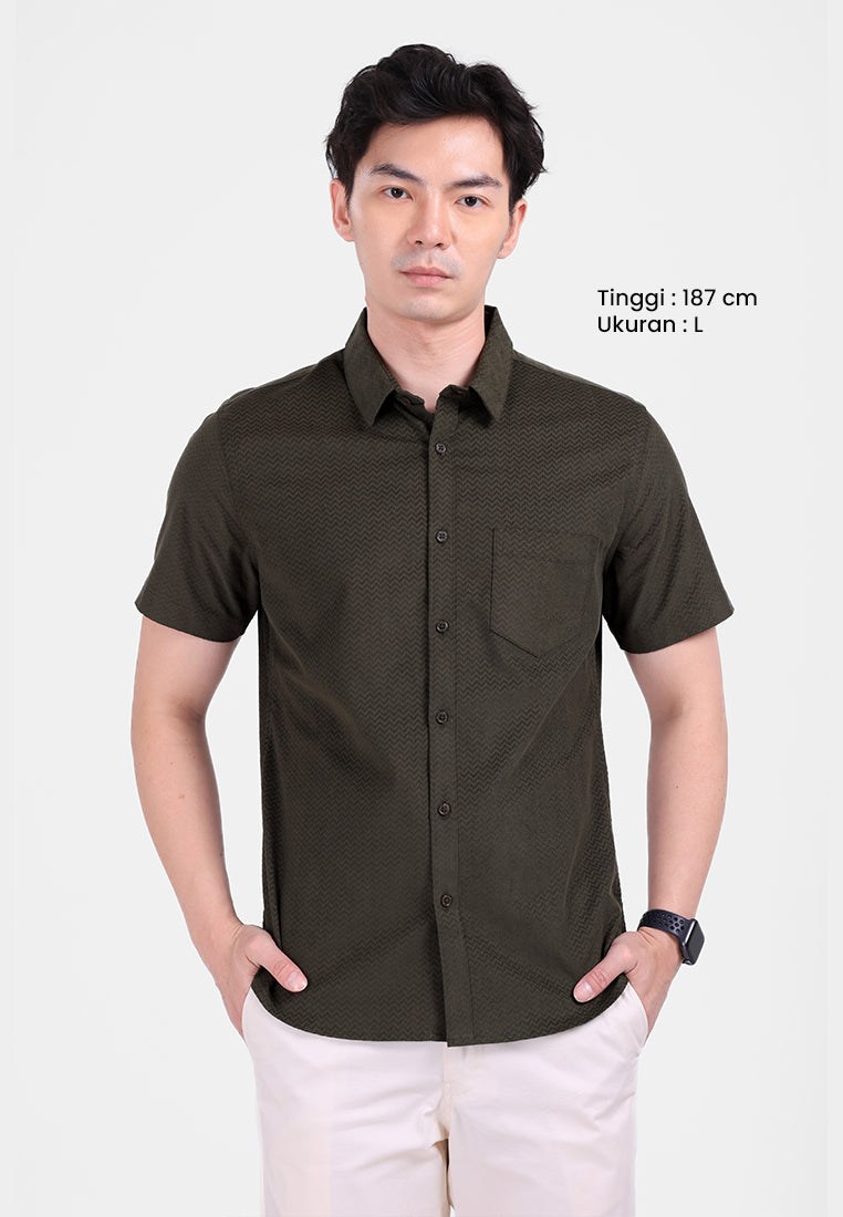 MANZONE - Kemeja Dobby Lengan Pendek Pria Carter Slim Fit - Dark Olive ...
