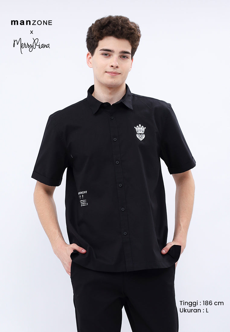 MANZONE X Merry Riana - Kemeja Lengan Pendek Pria Transformation Moder ...